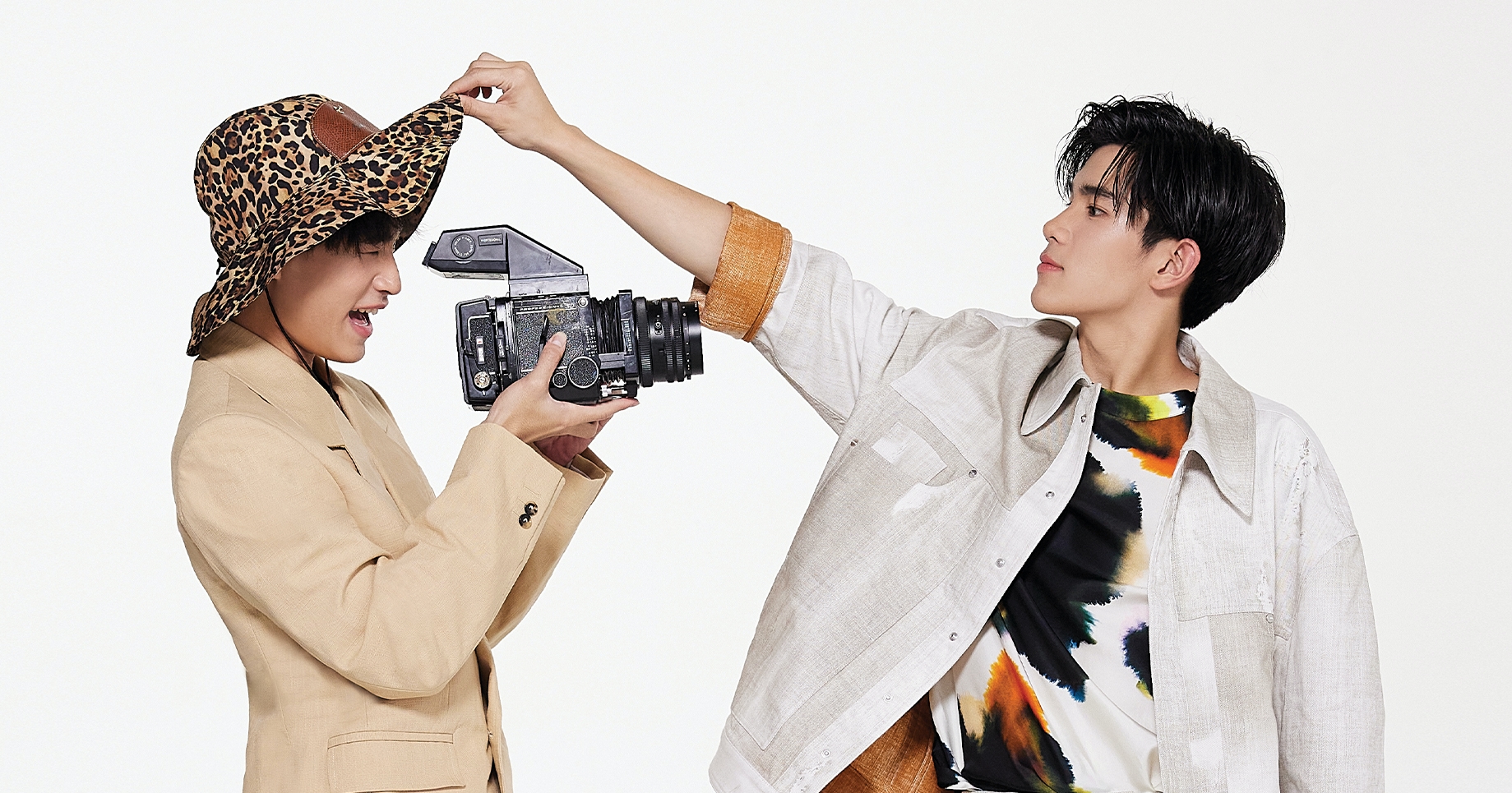 INTERVIEW : ยิ้มไปกับความซน 'เจมีไนน์-โฟร์ท' สองหนุ่มสุดฮอตจากซีรีส์ "แฟนผมเป็นประธานนักเรียน"